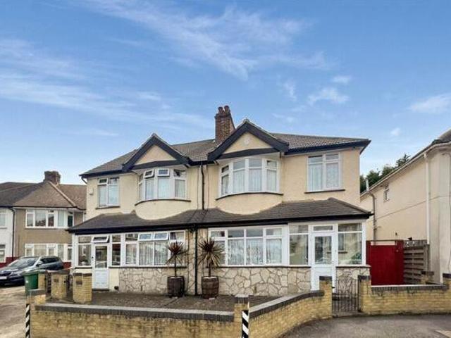 3 Bedroom Semi detached House For Sale In Wallington