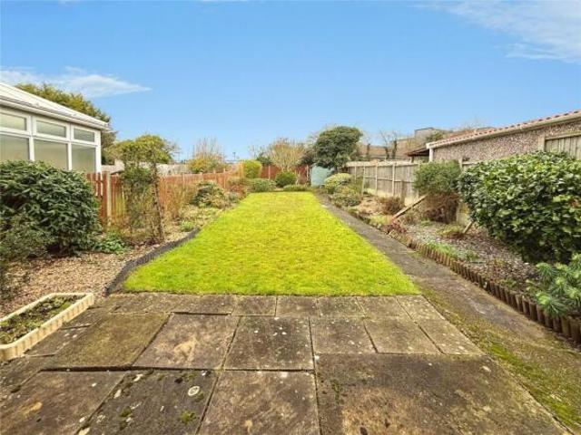 3 bedroom semi detached house for sale in Wallis Avenue, Lincoln, Lincolnshire, LN6