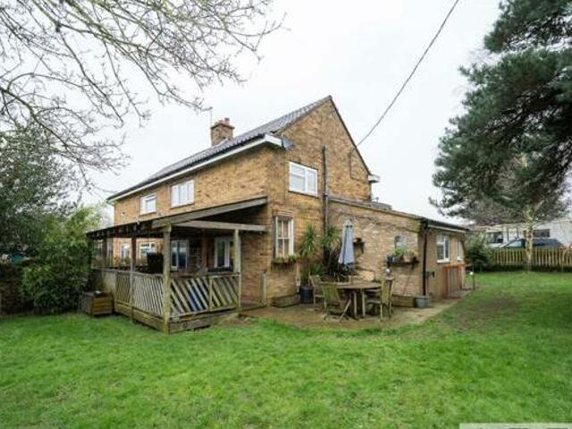 3 Bedroom Semi detached House For Sale In Walpole