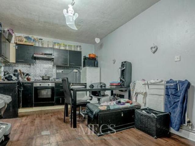 3 Bedroom Semi detached House For Sale In Walsall, West Midlands