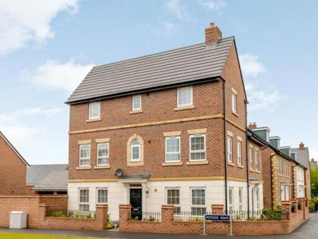 3 Bedroom Semi detached House For Sale In Warwick