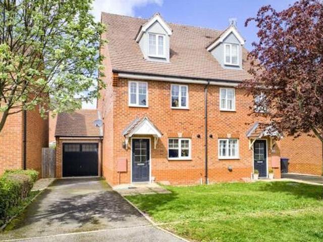 3 Bedroom Semi detached House For Sale In Warwick