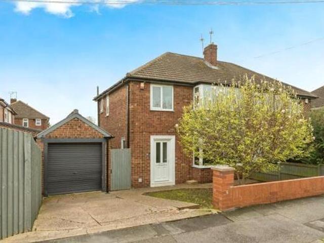 3 Bedroom Semi detached House For Sale In Warmsworth