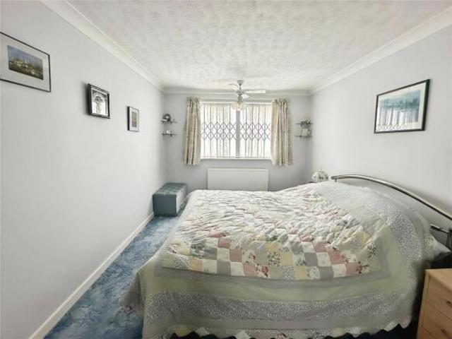 3 bedroom semi detached house for sale in Warren Avenue, Brighton, East Sussex, BN2