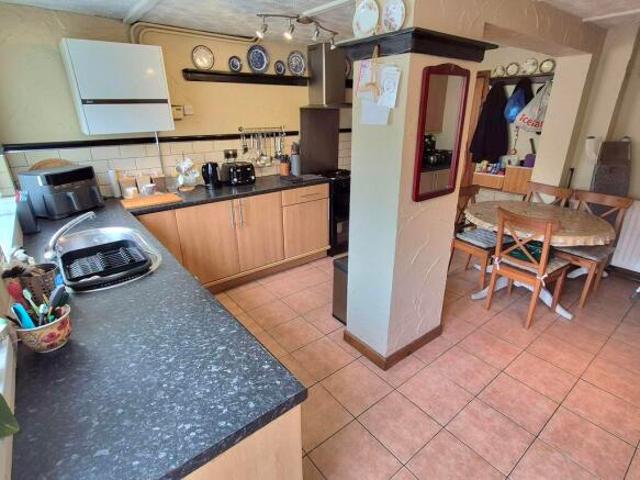 3 bedroom semi detached house for sale in Warren Hill Road, Kingstanding, Birmingham B44 8ES, B44