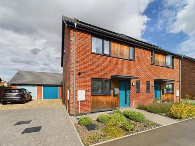 3 Bedroom Semi detached House For Sale In Watton