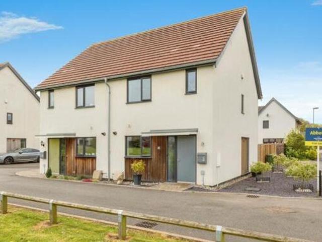 3 Bedroom Semi detached House For Sale In Watton, Norfolk