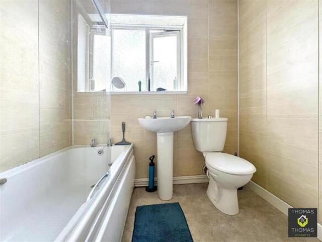 3 bedroom semi detached house for sale in Watery Lane, Upton St. Leonards, GL4