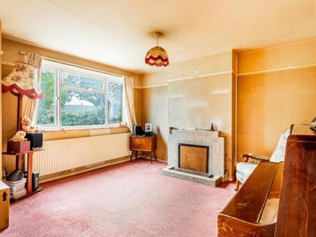 3 bedroom semi detached house for sale in Watford Road, St. Albans, Hertfordshire, AL2