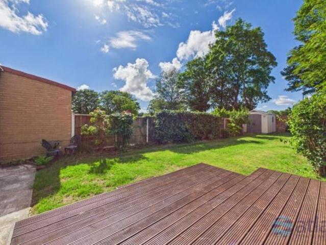 3 bedroom semi detached house for sale in Wayville Close, Allerton, L18