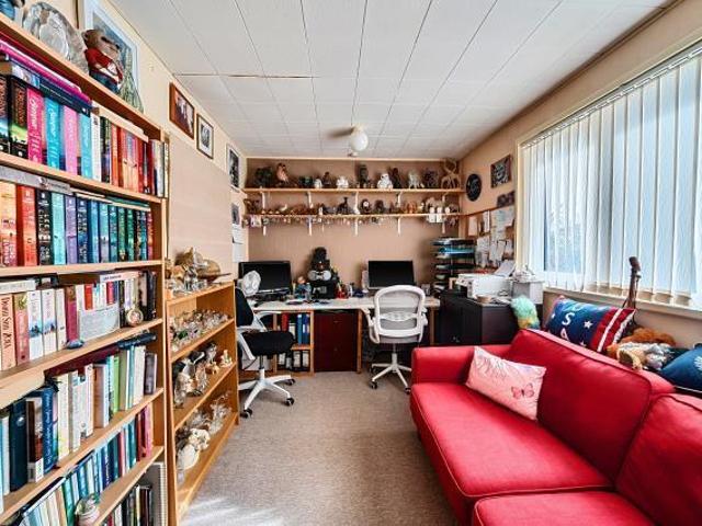 3 bedroom semi detached house for sale in Waynflete Road, Headington, Oxford, OX3