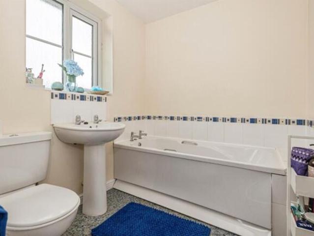 3 bedroom semi detached house for sale in Wenborough Lane, Bradford, BD4