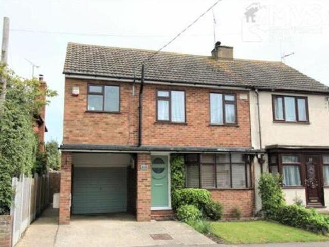 3 Bedroom Semi detached House For Sale In Weeley