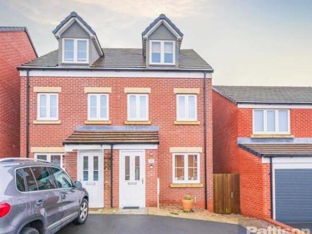 3 Bedroom Semi detached House For Sale In Weldon