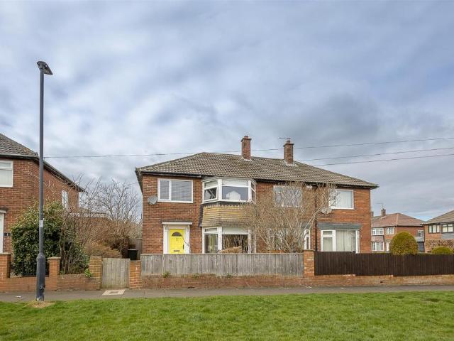 3 bedroom semi detached house for sale in Weldon Way, Regent Farm Estate, Newcastle upon Tyne, NE3
