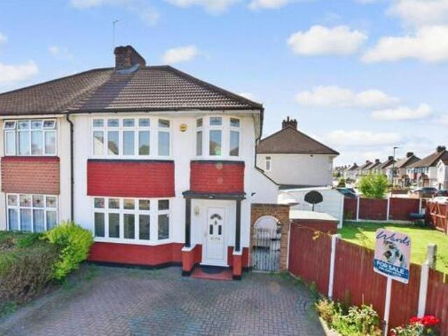 3 Bedroom Semi detached House For Sale In Welling