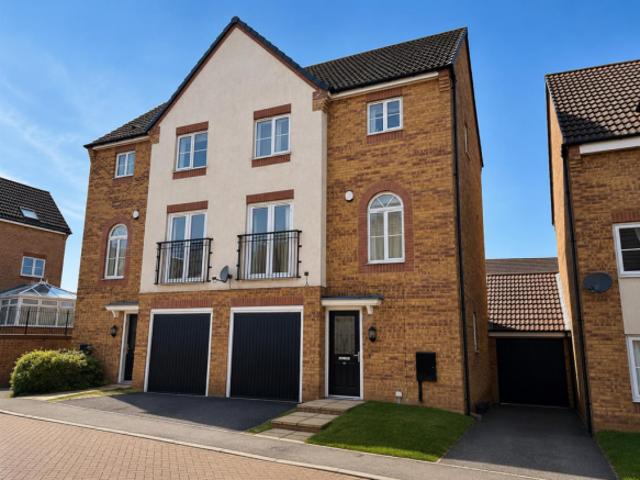 3 bedroom semi detached house for sale in Wellingar Close, Thorpe Astley, Braunstone, Leicester, LE3