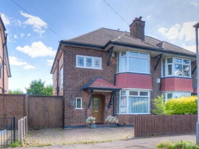 3 Bedroom Semi detached House For Sale In West Bridgford