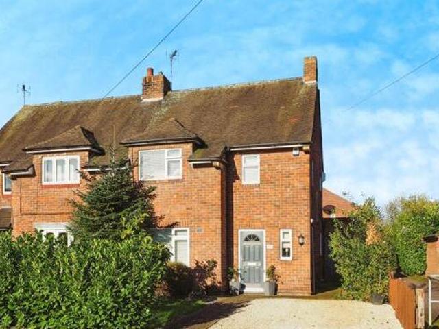 3 Bedroom Semi detached House For Sale In West Bridgford