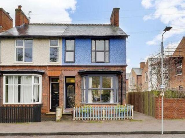 3 Bedroom Semi detached House For Sale In West Bridgford, Nottinghamshire