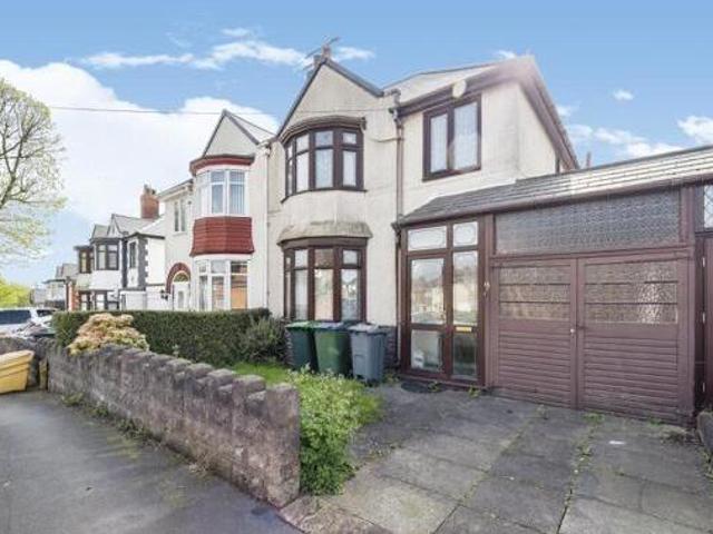 3 Bedroom Semi detached House For Sale In West Bromwich