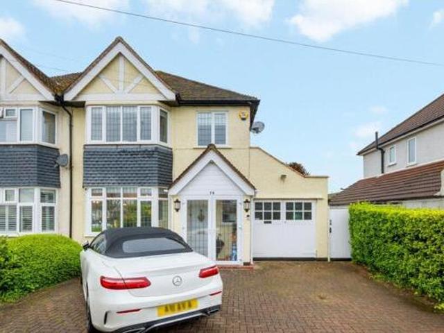 3 Bedroom Semi detached House For Sale In West Ewell, Surrey