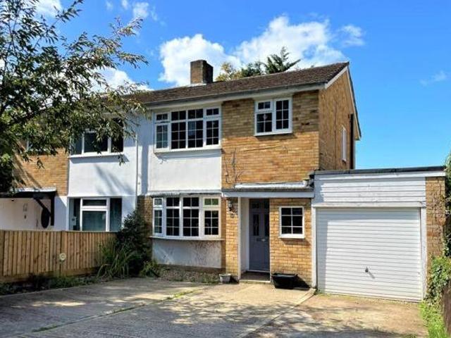 3 Bedroom Semi detached House For Sale In West End