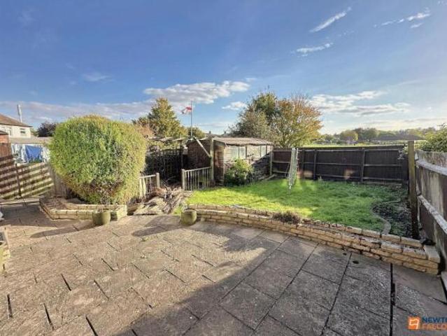 3 bedroom semi detached house for sale in Westbrook Park Road, Woodston, Peterborough, PE2