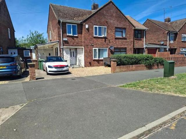 3 bedroom semi detached house for sale in Western Ave, Dogsthorpe, Peterborough, PE1