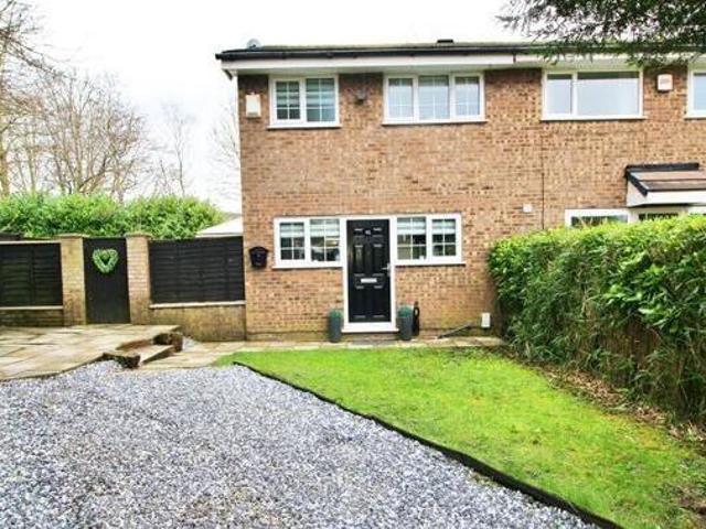 3 Bedroom Semi detached House For Sale In Westhoughton
