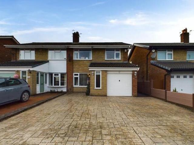3 Bedroom Semi detached House For Sale In Westhoughton