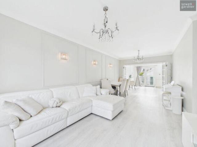 3 bedroom semi detached house for sale in Westlea Avenue, Watford, WD25 9DN, WD25