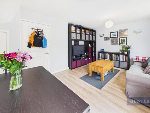 3 bedroom semi detached house for sale in Wessex Lane, Southampton, SO18