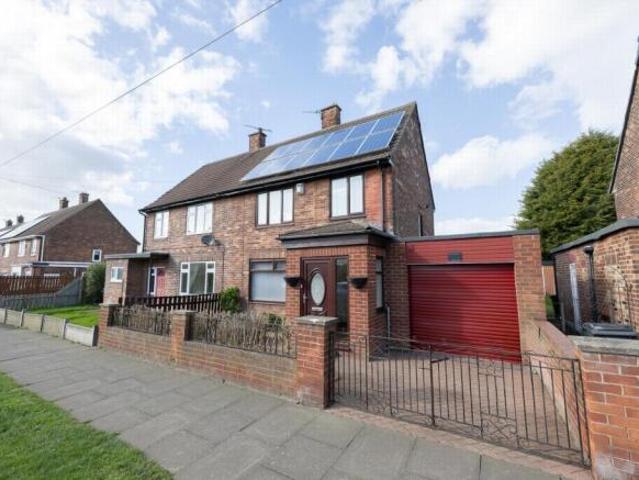 3 bedroom semi detached house for sale in Wheatfield Grove, Longbenton, NE12