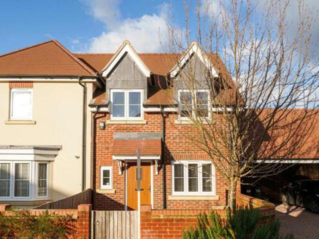 3 Bedroom Semi detached House For Sale In Whitchurch, Hampshire