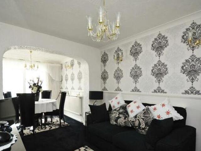 3 Bedroom Semi detached House For Sale In Whitchurch
