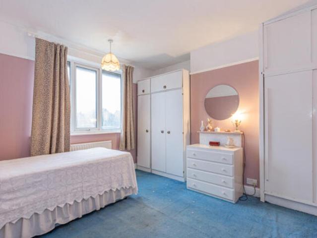 3 bedroom semi detached house for sale in White Road, Oxford, OX4