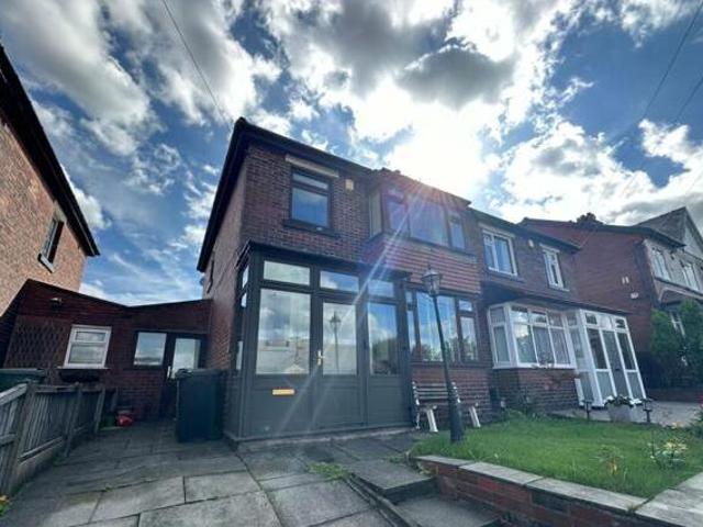 3 Bedroom Semi detached House For Sale In Whitefield, Manchester