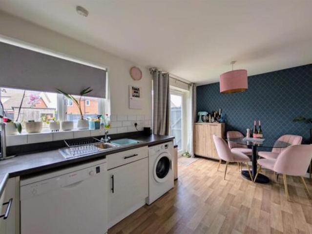 3 bedroom semi detached house for sale in Whitefield Crescent, Longford, Gloucester, GL2