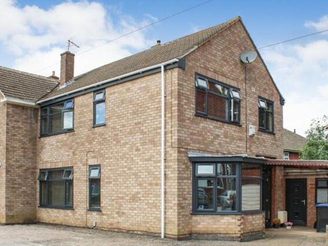 3 Bedroom Semi detached House For Sale In Whitnash, Leamington Spa