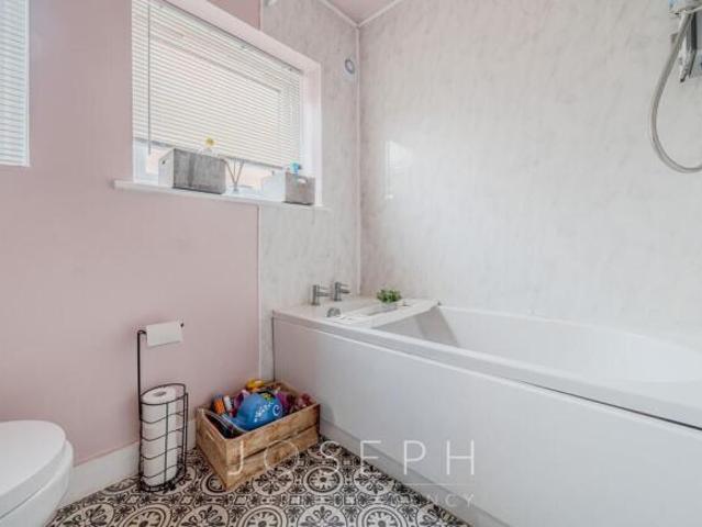 3 bedroom semi detached house for sale in Whitton Church Lane, Ipswich, IP1