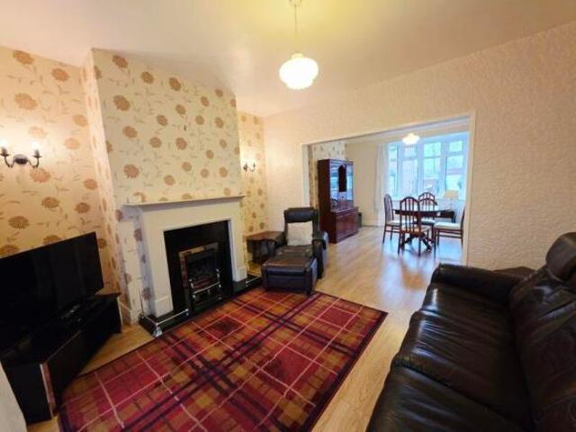 3 bedroom semi detached house for sale in Whinneyfield Road, Newcastle Upon Tyne, NE6