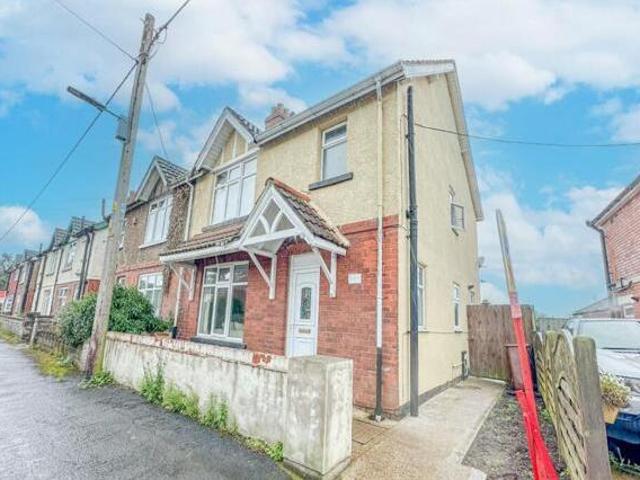 3 Bedroom Semi detached House For Sale In Winterton, North Lincolnshire