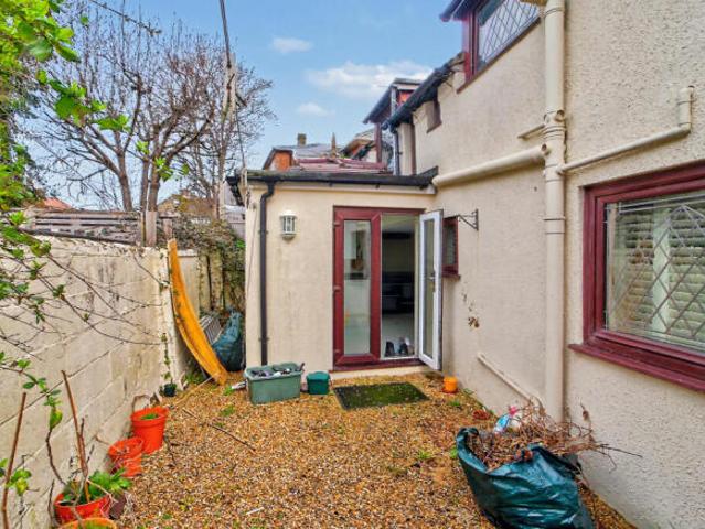 3 bedroom semi detached house for sale in Winchester Road, Basingstoke, RG21