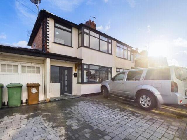 3 Bedroom Semi detached House For Sale In Windle
