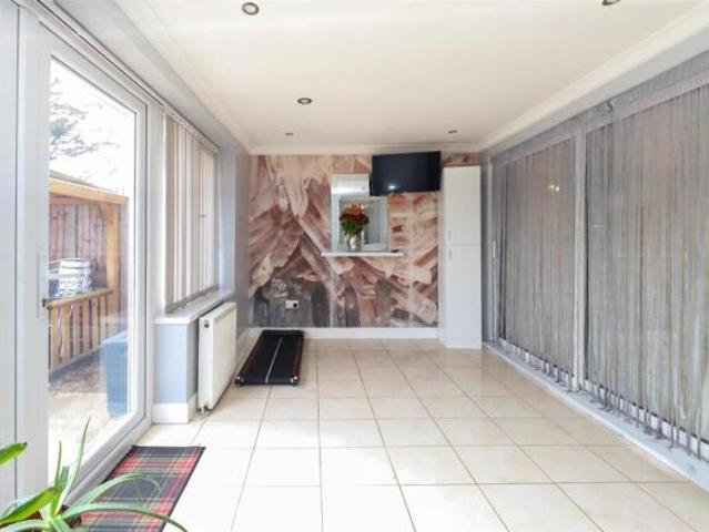 3 bedroom semi detached house for sale in Windsor Avenue, Hillingdon, UB10