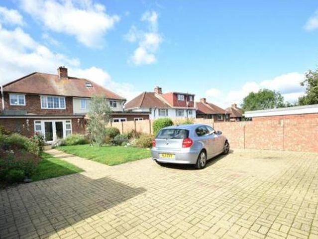 3 Bedroom Semi detached House For Sale In Windsor, Berkshire