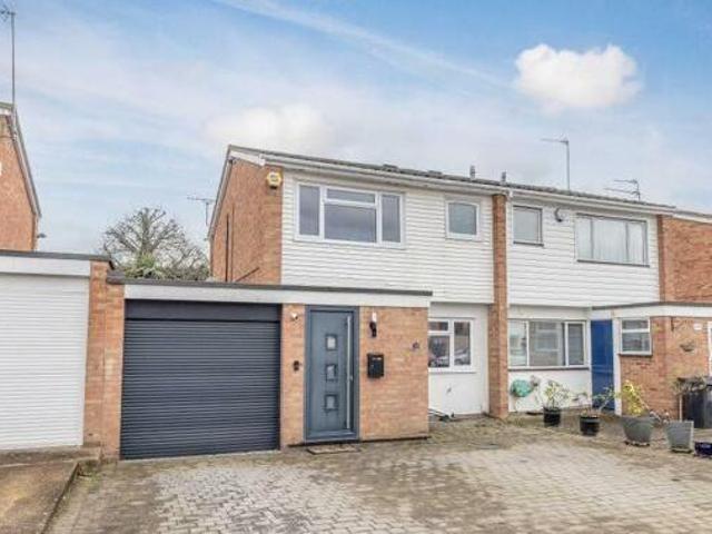 3 Bedroom Semi detached House For Sale In Windsor