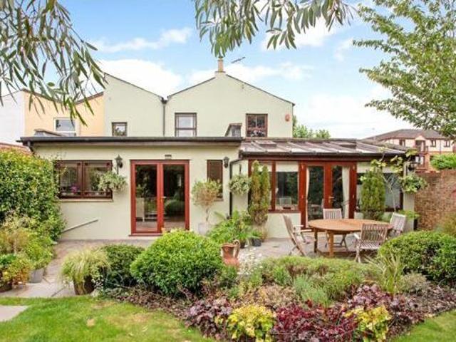 3 Bedroom Semi detached House For Sale In Windsor