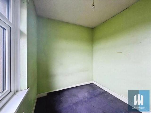 3 bedroom semi detached house for sale in Winget Avenue, Cowlersley, Huddersfield, HD4